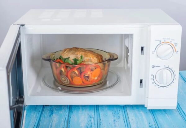 Are Restaurant Takeout to Go Container Boxes Microwave Safe?